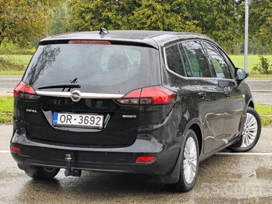 Melns Opel Zafira 2017 Ogre, ar dzinēja tilpumu 1.40 L un nobraukumu 250 tūkst. km par 6250 €, foto 9 vietnē AUTOMOTO.COM.LV