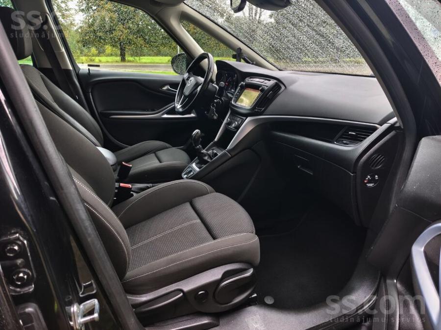 Melns Opel Zafira 2017 Ogre, ar dzinēja tilpumu 1.40 L un nobraukumu 250 tūkst. km par 6250 €, foto 12 vietnē AUTOMOTO.COM.LV