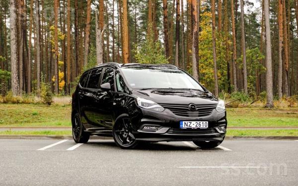 Black Opel Zafira 2018 in Riga, with an engine capacity of 1.60 L and mileage of 186 thousand km for 8590 €, photo 2 on AUTOMOTO.COM.LV