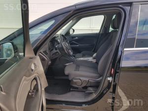 Black Opel Zafira 2018 in Riga, with an engine capacity of 2.00 L and mileage of 184 thousand km for 10290 €, photo 9 on AUTOMOTO.COM.LV