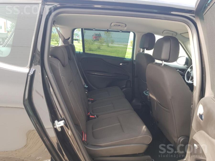 Black Opel Zafira 2018 in Riga, with an engine capacity of 2.00 L and mileage of 184 thousand km for 10290 €, photo 12 on AUTOMOTO.COM.LV