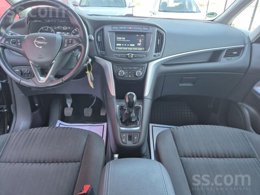 Black Opel Zafira 2018 in Saldus, with an engine capacity of 1.60 L and mileage of 123 thousand km for 9450 €, photo 13 on AUTOMOTO.COM.LV