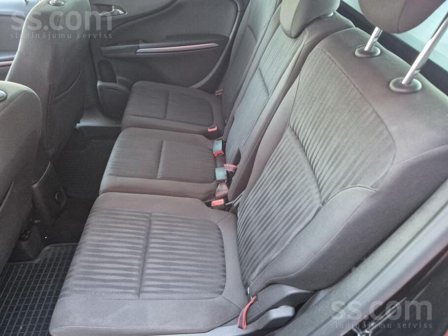 Black Opel Zafira 2018 in Saldus, with an engine capacity of 1.60 L and mileage of 123 thousand km for 9450 €, photo 16 on AUTOMOTO.COM.LV