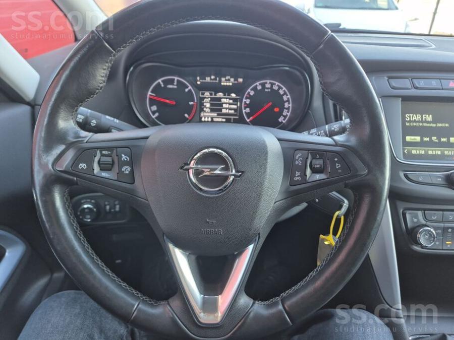 Black Opel Zafira 2018 in Saldus, with an engine capacity of 1.60 L and mileage of 123 thousand km for 9450 €, photo 17 on AUTOMOTO.COM.LV