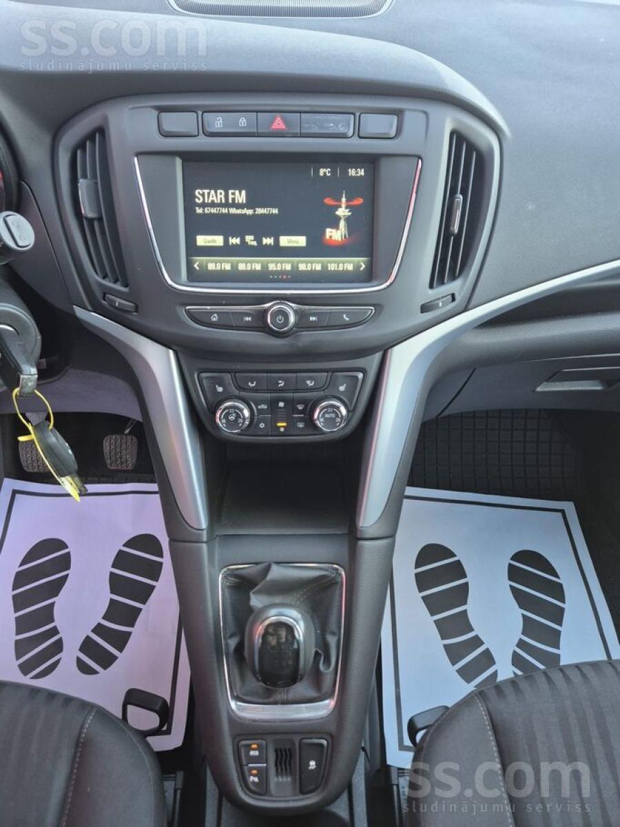 Black Opel Zafira 2018 in Saldus, with an engine capacity of 1.60 L and mileage of 123 thousand km for 9450 €, photo 18 on AUTOMOTO.COM.LV