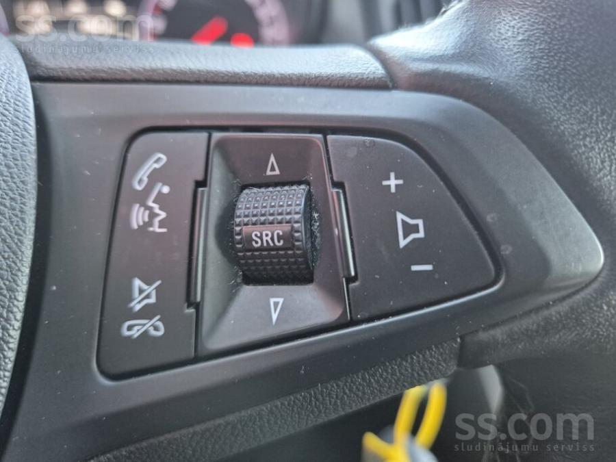 Black Opel Zafira 2018 in Saldus, with an engine capacity of 1.60 L and mileage of 123 thousand km for 9450 €, photo 24 on AUTOMOTO.COM.LV