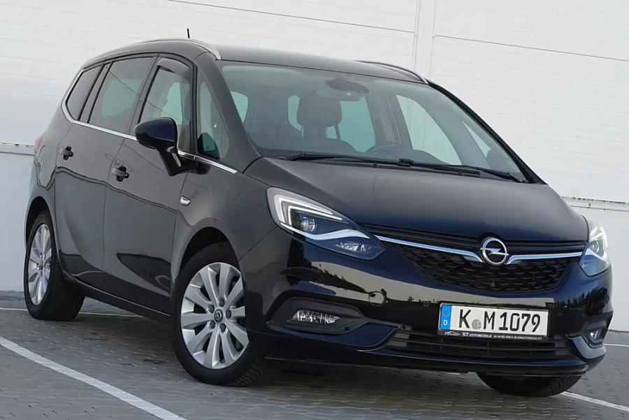 Melns Opel Zafira 2018 Rīga, ar dzinēja tilpumu 2.00 L un nobraukumu 177 tūkst. km par 7600 €, foto 3 vietnē AUTOMOTO.COM.LV
