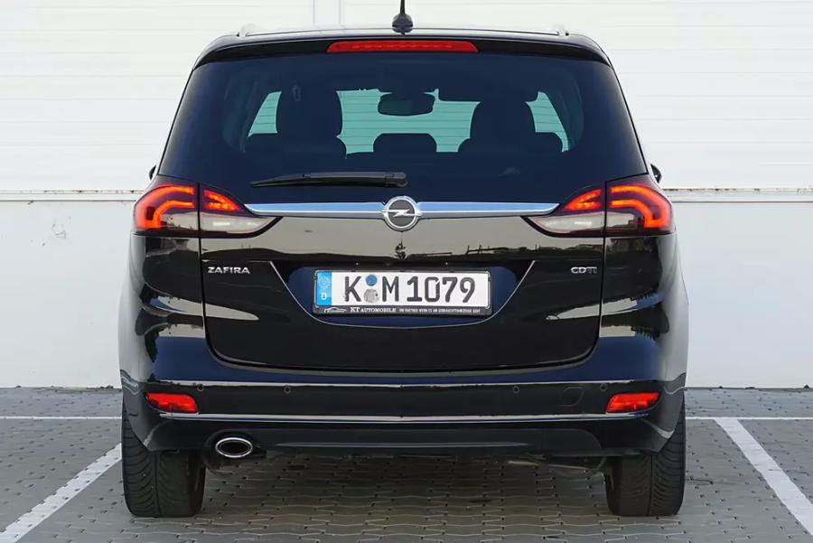 Melns Opel Zafira 2018 Rīga, ar dzinēja tilpumu 2.00 L un nobraukumu 177 tūkst. km par 7600 €, foto 10 vietnē AUTOMOTO.COM.LV