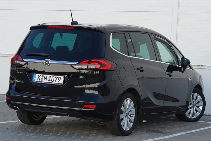 Melns Opel Zafira 2018 Rīga, ar dzinēja tilpumu 2.00 L un nobraukumu 177 tūkst. km par 7600 €, foto 11 vietnē AUTOMOTO.COM.LV