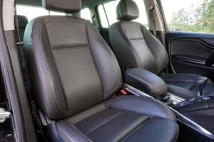 Melns Opel Zafira 2018 Rīga, ar dzinēja tilpumu 2.00 L un nobraukumu 177 tūkst. km par 7600 €, foto 16 vietnē AUTOMOTO.COM.LV