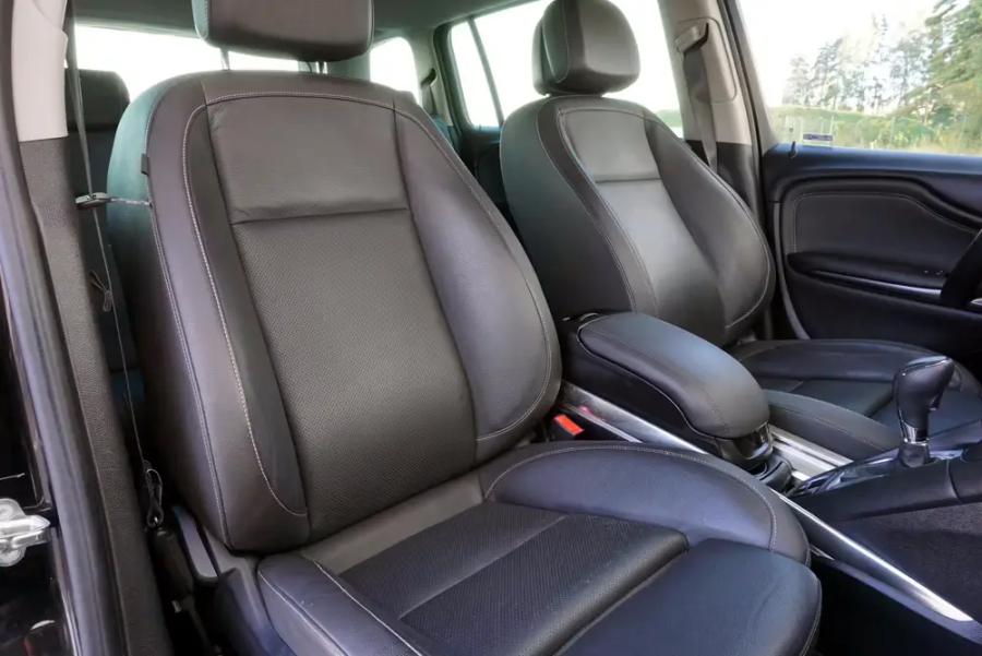 Melns Opel Zafira 2018 Rīga, ar dzinēja tilpumu 2.00 L un nobraukumu 177 tūkst. km par 7600 €, foto 16 vietnē AUTOMOTO.COM.LV