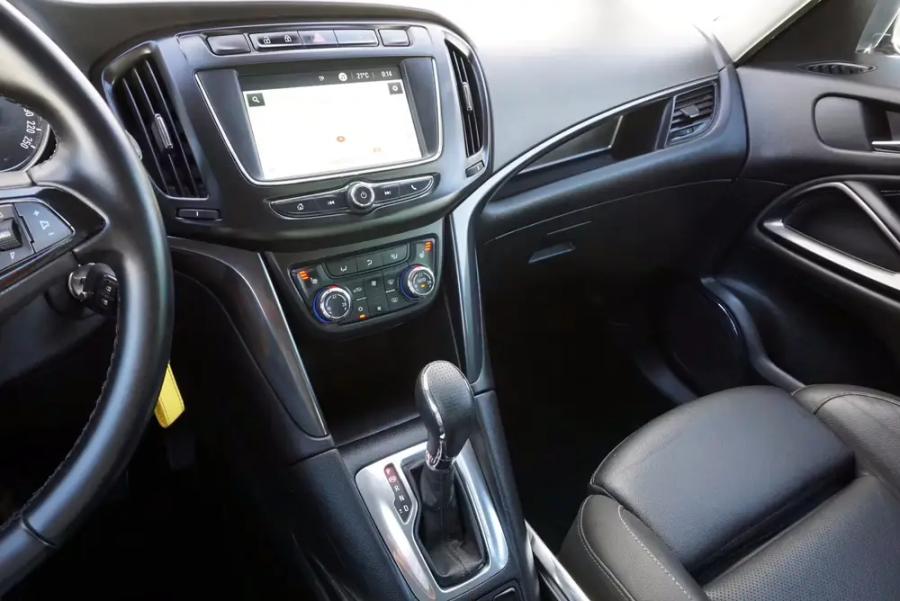 Melns Opel Zafira 2018 Rīga, ar dzinēja tilpumu 2.00 L un nobraukumu 177 tūkst. km par 7600 €, foto 26 vietnē AUTOMOTO.COM.LV