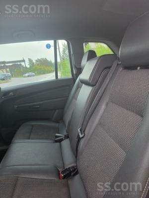 Melns Opel Zafira 2008 Daugavpils, ar dzinēja tilpumu 1.90 L un nobraukumu 339 tūkst. km par 1250 €, foto 6 vietnē AUTOMOTO.COM.LV