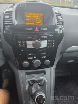 Melns Opel Zafira 2008 Daugavpils, ar dzinēja tilpumu 1.90 L un nobraukumu 339 tūkst. km par 1250 €, foto 8 vietnē AUTOMOTO.COM.LV