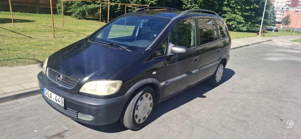 Black Opel Zafira 2001 in Klaipeda, with an engine capacity of 2.00 L and mileage of 403 thousand km for 680 €, photo 2 on AUTOMOTO.COM.LV