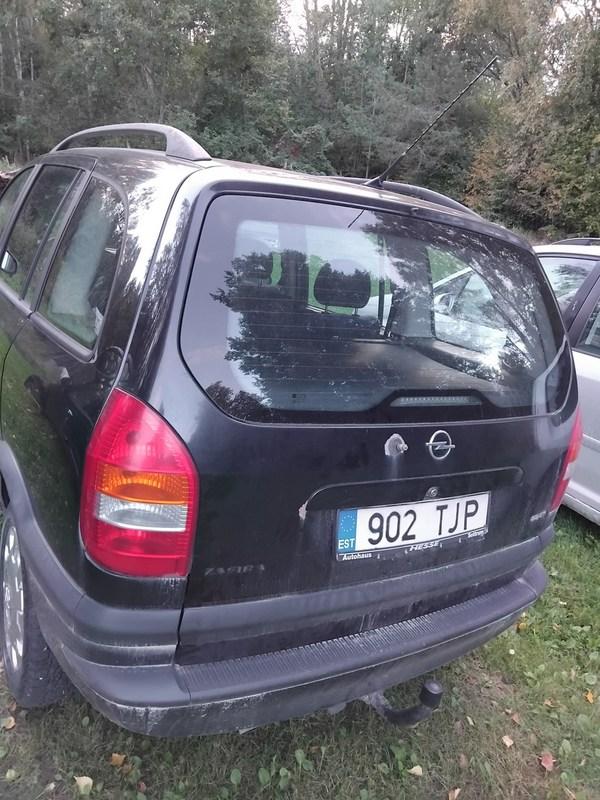 Black Opel Zafira 2003 in Polva, with an engine capacity of 0.00 L and mileage of 372 thousand km for 600 €, photo 8 on AUTOMOTO.COM.LV