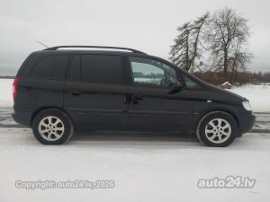 Black Opel Zafira 2004 in Paide, with an engine capacity of 2.00 L and mileage of 353 thousand km for 1290 €, photo 3 on AUTOMOTO.COM.LV