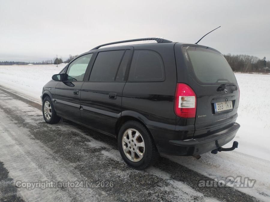 Black Opel Zafira 2004 in Paide, with an engine capacity of 2.00 L and mileage of 353 thousand km for 1290 €, photo 5 on AUTOMOTO.COM.LV
