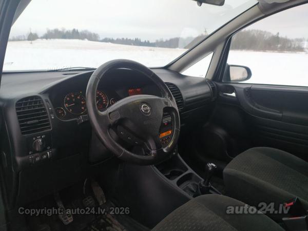 Black Opel Zafira 2004 in Paide, with an engine capacity of 2.00 L and mileage of 353 thousand km for 1290 €, photo 8 on AUTOMOTO.COM.LV