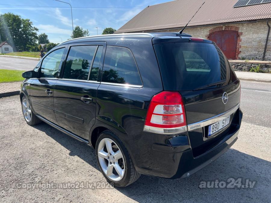 Black Opel Zafira 2008 in Paide, with an engine capacity of 1.70 L and mileage of 236 thousand km for 2299 €, photo 3 on AUTOMOTO.COM.LV