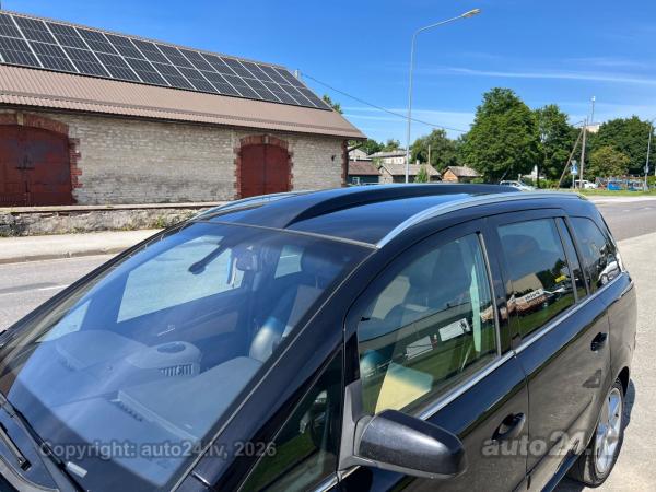 Black Opel Zafira 2008 in Paide, with an engine capacity of 1.70 L and mileage of 236 thousand km for 2299 €, photo 5 on AUTOMOTO.COM.LV