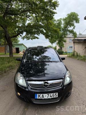 Melns Opel Zafira 2008 Rēzekne, ar dzinēja tilpumu 1.90 L un nobraukumu 389 tūkst. km par 1350 €, foto 3 vietnē AUTOMOTO.COM.LV