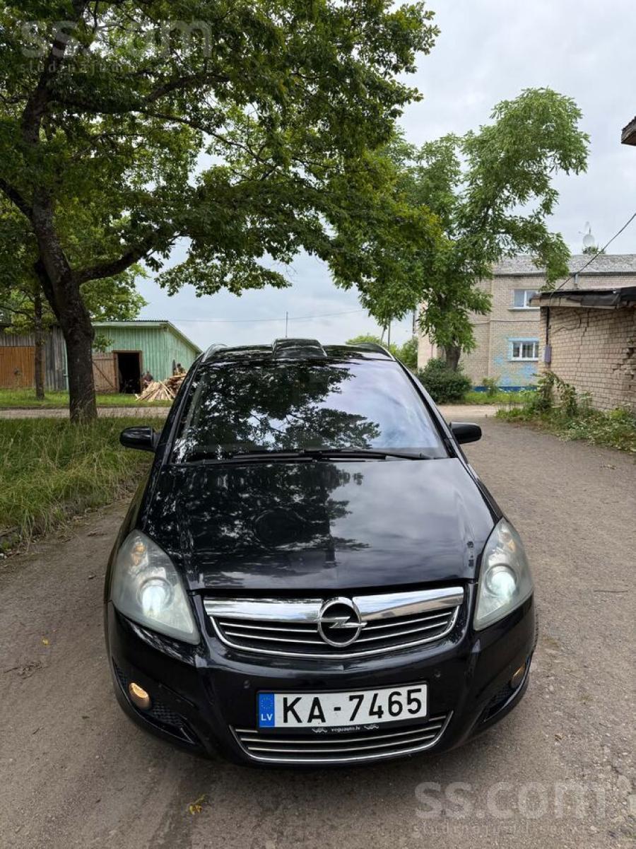 Melns Opel Zafira 2008 Rēzekne, ar dzinēja tilpumu 1.90 L un nobraukumu 389 tūkst. km par 1350 €, foto 3 vietnē AUTOMOTO.COM.LV