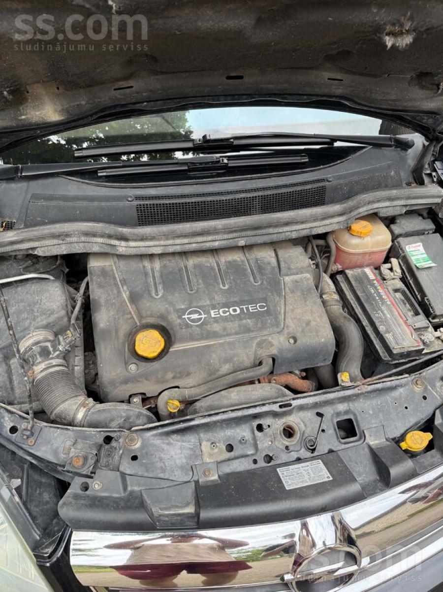Melns Opel Zafira 2008 Rēzekne, ar dzinēja tilpumu 1.90 L un nobraukumu 389 tūkst. km par 1350 €, foto 11 vietnē AUTOMOTO.COM.LV