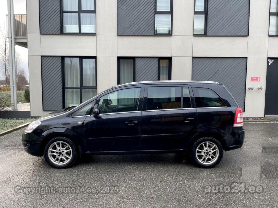 Black Opel Zafira 2009 in Tartu, with an engine capacity of 1.60 L and mileage of 200 thousand km for 2199 €, photo 6 on AUTOMOTO.COM.LV