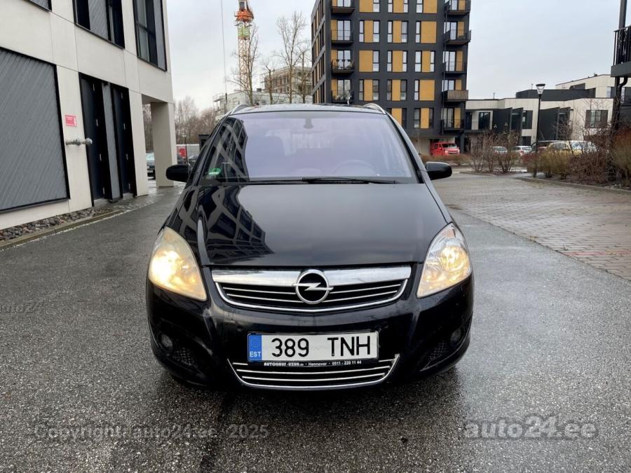 Black Opel Zafira 2009 in Tartu, with an engine capacity of 1.60 L and mileage of 200 thousand km for 2199 €, photo 7 on AUTOMOTO.COM.LV