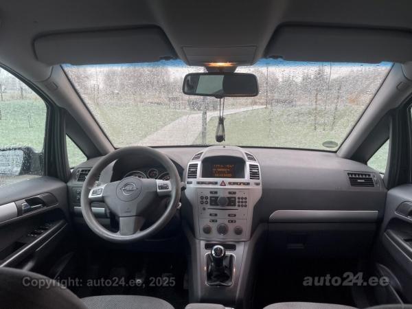 Melns Opel Zafira 2009 Tartu, ar dzinēja tilpumu 1.60 L un nobraukumu 200 tūkst. km par 2199 €, foto 11 vietnē AUTOMOTO.COM.LV