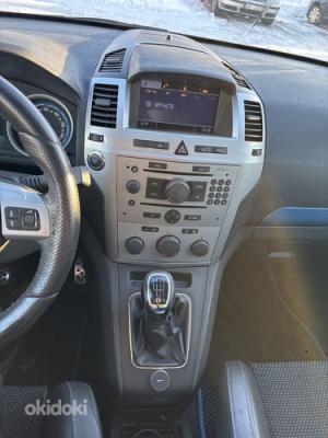 Melns Opel Zafira 2010 Pērnava, ar dzinēja tilpumu 2.00 L un nobraukumu 211 tūkst. km par 4899 €, foto 11 vietnē AUTOMOTO.COM.LV