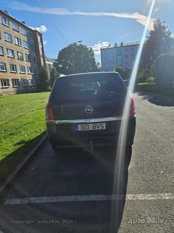 Melns Opel Zafira 2012 Tallina, ar dzinēja tilpumu 1.70 L un nobraukumu 266 tūkst. km par 3500 €, foto 4 vietnē AUTOMOTO.COM.LV