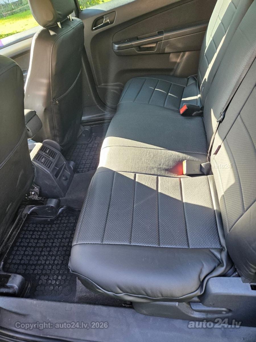 Melns Opel Zafira 2012 Tallina, ar dzinēja tilpumu 1.70 L un nobraukumu 266 tūkst. km par 3500 €, foto 5 vietnē AUTOMOTO.COM.LV
