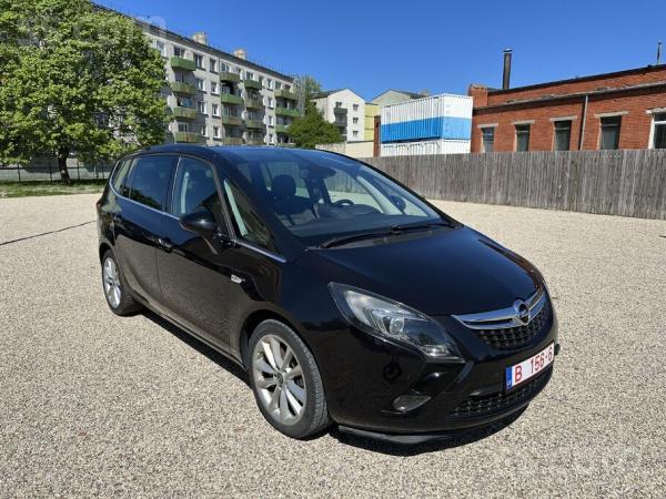 Melns Opel Zafira 2013 Ventspils, ar dzinēja tilpumu 2.00 L un nobraukumu 350 tūkst. km par 5700 €, foto 3 vietnē AUTOMOTO.COM.LV