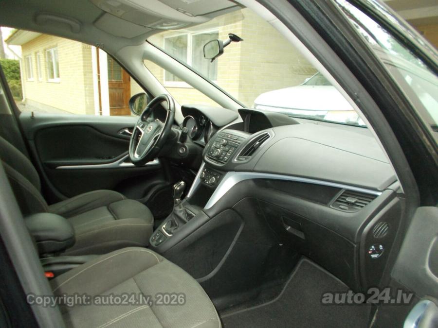 Black Opel Zafira 2014 in Tallinn, with an engine capacity of 1.60 L and mileage of 348 thousand km for 4950 €, photo 6 on AUTOMOTO.COM.LV