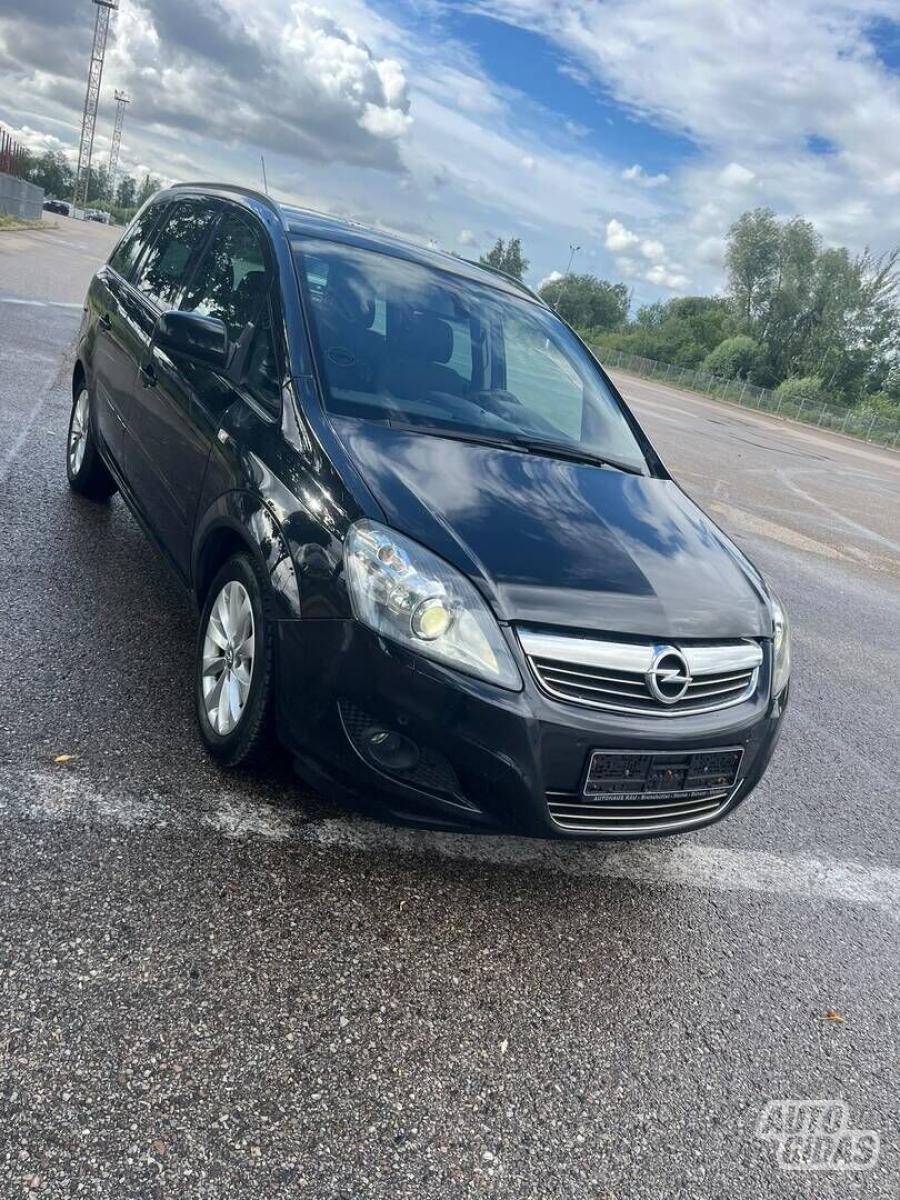 Melns Opel Zafira 2014 Marijampole, ar dzinēja tilpumu 1.80 L un nobraukumu 165 tūkst. km par 3550 €, foto 4 vietnē AUTOMOTO.COM.LV