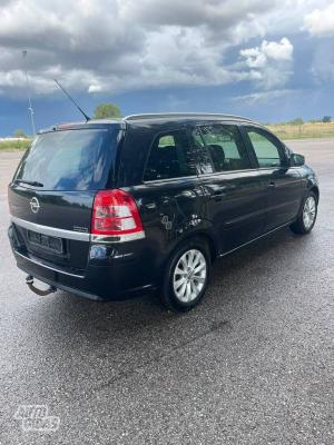 Melns Opel Zafira 2014 Marijampole, ar dzinēja tilpumu 1.80 L un nobraukumu 165 tūkst. km par 3550 €, foto 8 vietnē AUTOMOTO.COM.LV