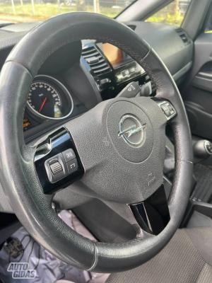 Melns Opel Zafira 2014 Marijampole, ar dzinēja tilpumu 1.80 L un nobraukumu 165 tūkst. km par 3550 €, foto 12 vietnē AUTOMOTO.COM.LV