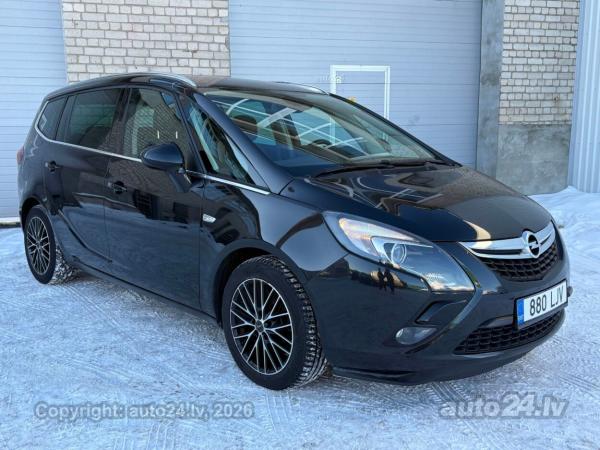 Black Opel Zafira 2015 in Paide, with an engine capacity of 1.60 L and mileage of 283 thousand km for 6300 €, photo 3 on AUTOMOTO.COM.LV