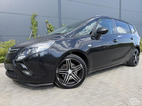 Black Opel Zafira 2015 in Vilnius, with an engine capacity of 2.00 L and mileage of 160 thousand km for 6900 €, photo 2 on AUTOMOTO.COM.LV