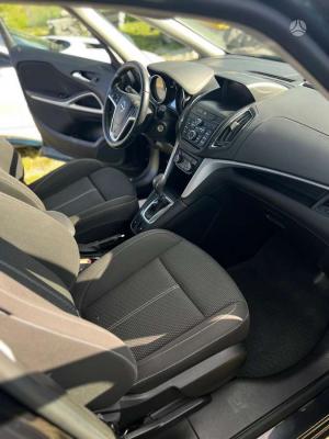 Melns Opel Zafira 2016 Gargždai, ar dzinēja tilpumu 2.00 L un nobraukumu 245 tūkst. km par 8700 €, foto 4 vietnē AUTOMOTO.COM.LV