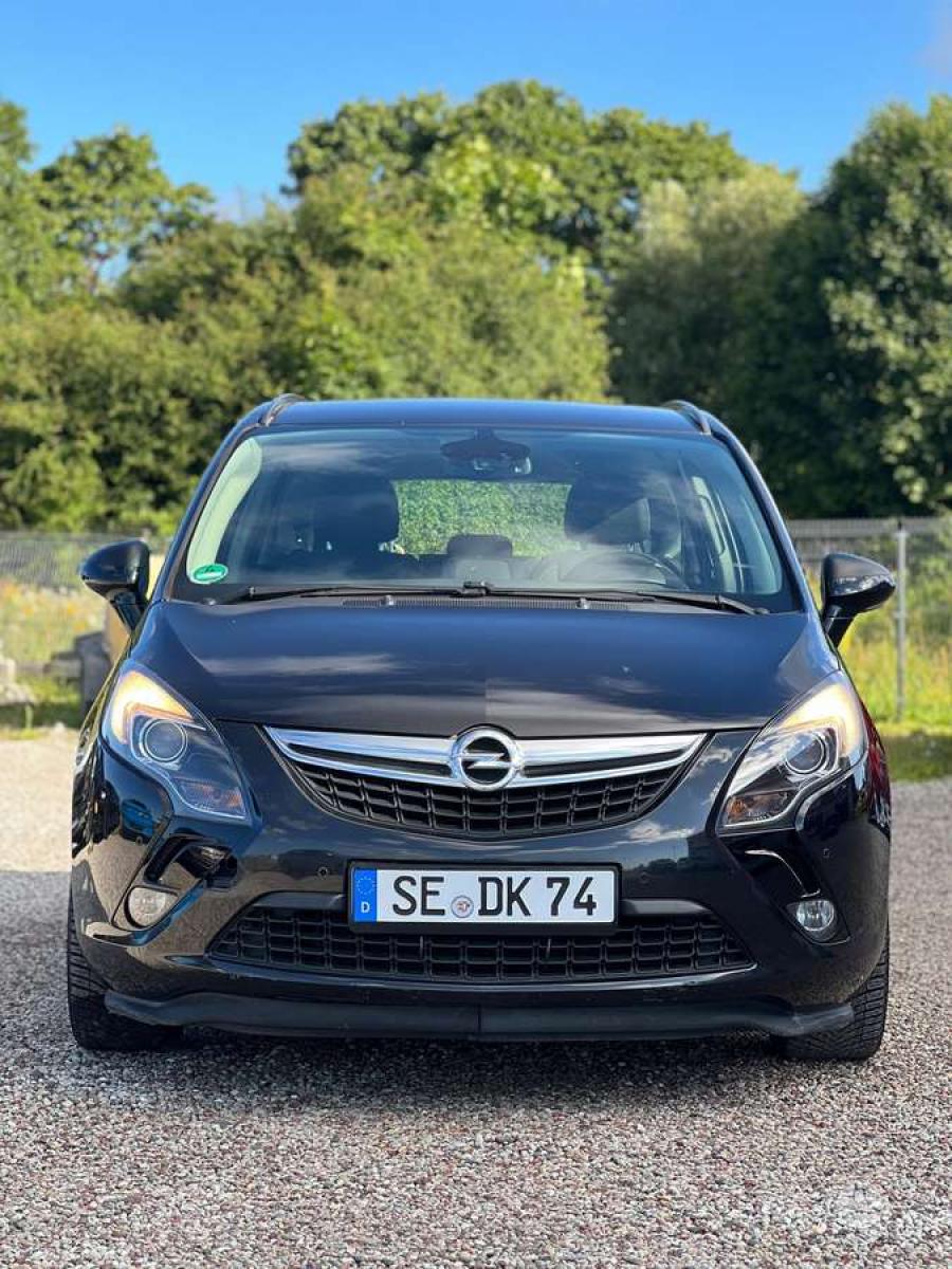 Melns Opel Zafira 2016 Gargždai, ar dzinēja tilpumu 2.00 L un nobraukumu 245 tūkst. km par 8700 €, foto 9 vietnē AUTOMOTO.COM.LV