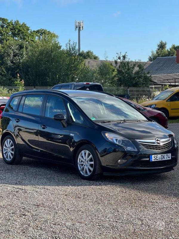 Melns Opel Zafira 2016 Gargždai, ar dzinēja tilpumu 2.00 L un nobraukumu 245 tūkst. km par 8700 €, foto 10 vietnē AUTOMOTO.COM.LV