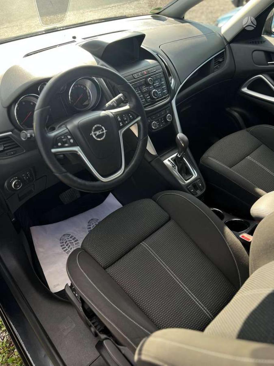 Melns Opel Zafira 2016 Gargždai, ar dzinēja tilpumu 2.00 L un nobraukumu 245 tūkst. km par 8700 €, foto 12 vietnē AUTOMOTO.COM.LV