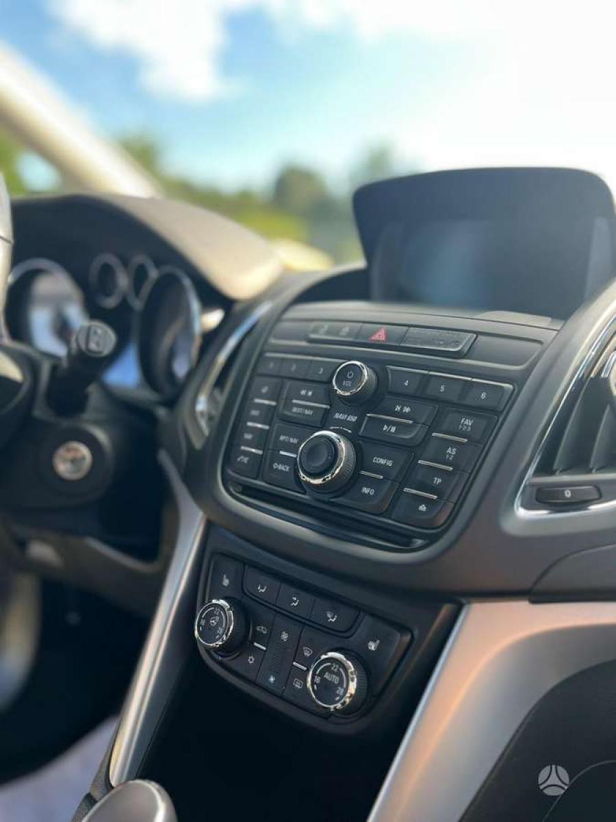 Melns Opel Zafira 2016 Gargždai, ar dzinēja tilpumu 2.00 L un nobraukumu 245 tūkst. km par 8700 €, foto 17 vietnē AUTOMOTO.COM.LV