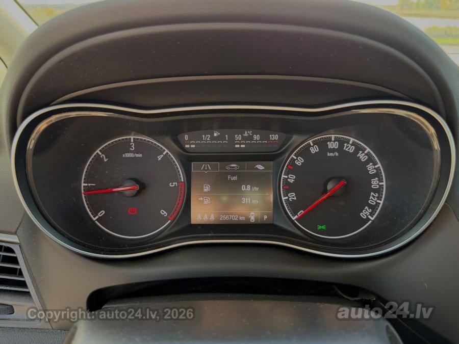 Black Opel Zafira 2018 in Tallinn, with an engine capacity of 2.00 L and mileage of 257 thousand km for 10900 €, photo 10 on AUTOMOTO.COM.LV