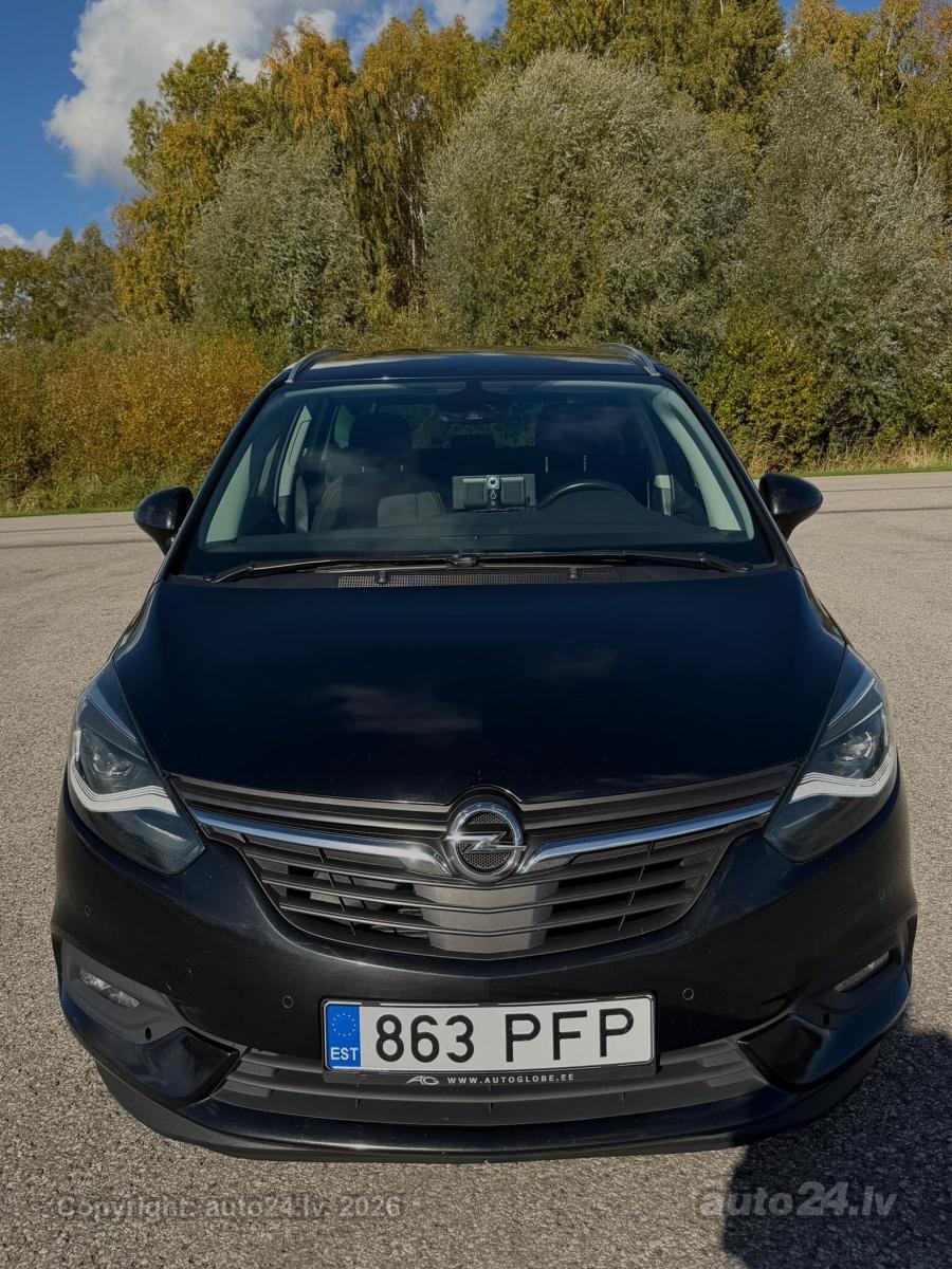 Black Opel Zafira 2018 in Tallinn, with an engine capacity of 2.00 L and mileage of 257 thousand km for 10900 €, photo 13 on AUTOMOTO.COM.LV