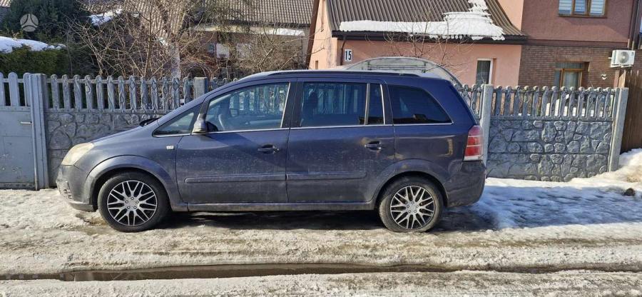 Синий Опель Зафира 2007 в Каунас, объемом двигателя 1.90 л и пробегом 235 тыс. км за 666 €, фото 3 на AUTOMOTO.COM.LV
