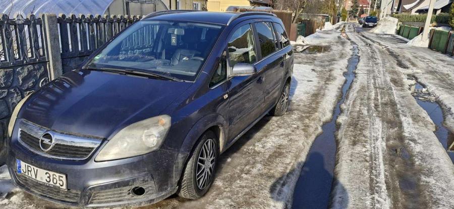 Синий Опель Зафира 2007 в Каунас, объемом двигателя 1.90 л и пробегом 235 тыс. км за 666 €, фото 4 на AUTOMOTO.COM.LV